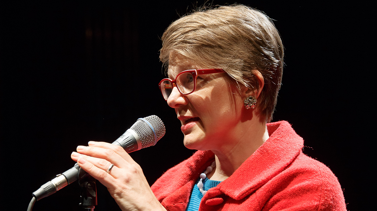 The Moth (en-US) | Radio Hour | The Ties That Bind